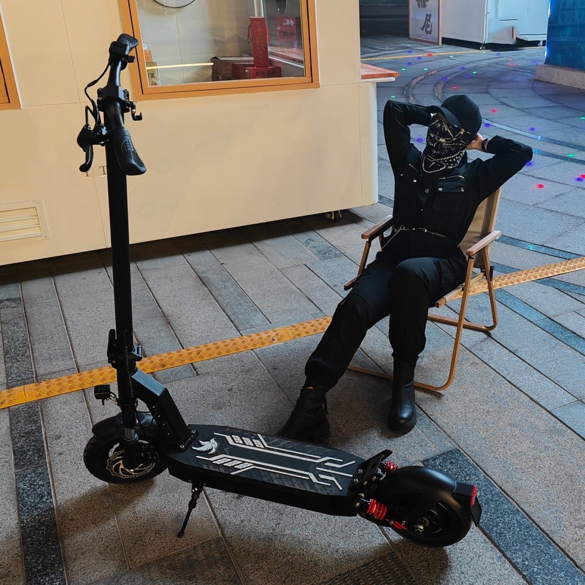 RedSky VOLT eScooter | 65 km Range | up to 35 km/h Speed | Cruise ...